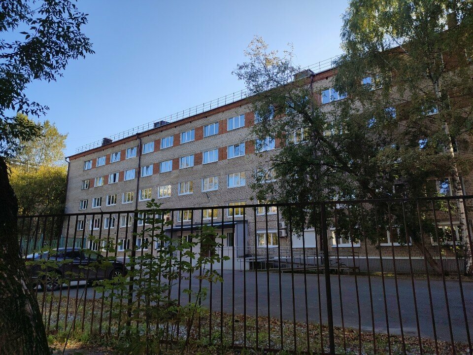 Yönetim ofisi Upravleniye obshchezhitiyami Spo Permskogo kraya, Perm, foto