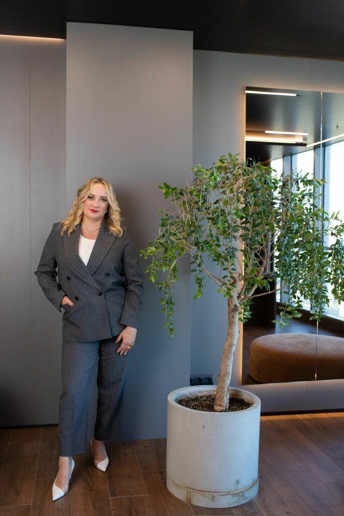 Emlak ofisi Povalyeva Estate, Saint‑Petersburg, foto