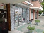 Salon Kompletna (Bulevar Slobodana Jovanovića No:34), güzellik salonu  Novi Sad'dan