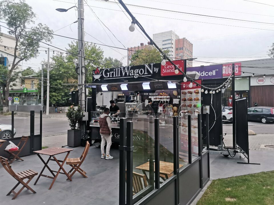 Fast food GrillWagon by George Standard, Kişinev, foto