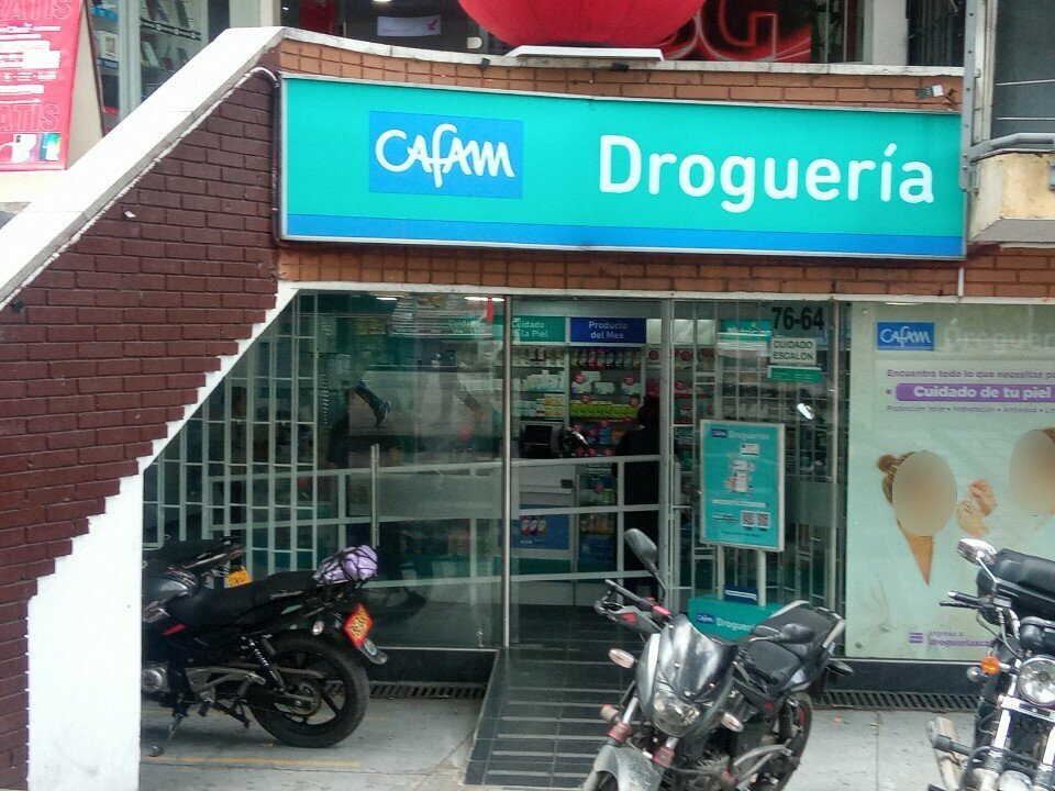 Eczaneler Droguería Cafam, Bogota, foto
