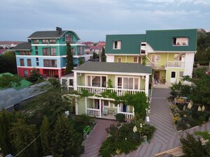 Домик у моря (No:139, сектор В, садоводческое товарищество Мираж), otel  Sevastopol'dan