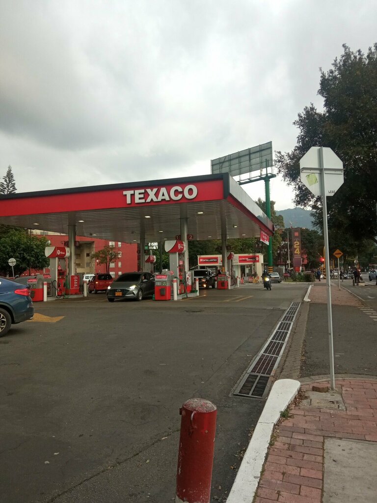Benzin istasyonu Texaco, Bogota, foto