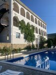 Oliviya Mini-Hotel (Речная улица No:84, село Рыбачье), otel  Kırım Cumhuriyeti'nden