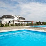 Аквазона Вилла София (Volgograd Region, Sredneakhtubinskiy rayon, Kirovskoye selskoye poseleniye, posyolok Tretya Karta, territoriya Vinogradnaya usadba), yüzme havuzları  Volgogradskaya oblastından
