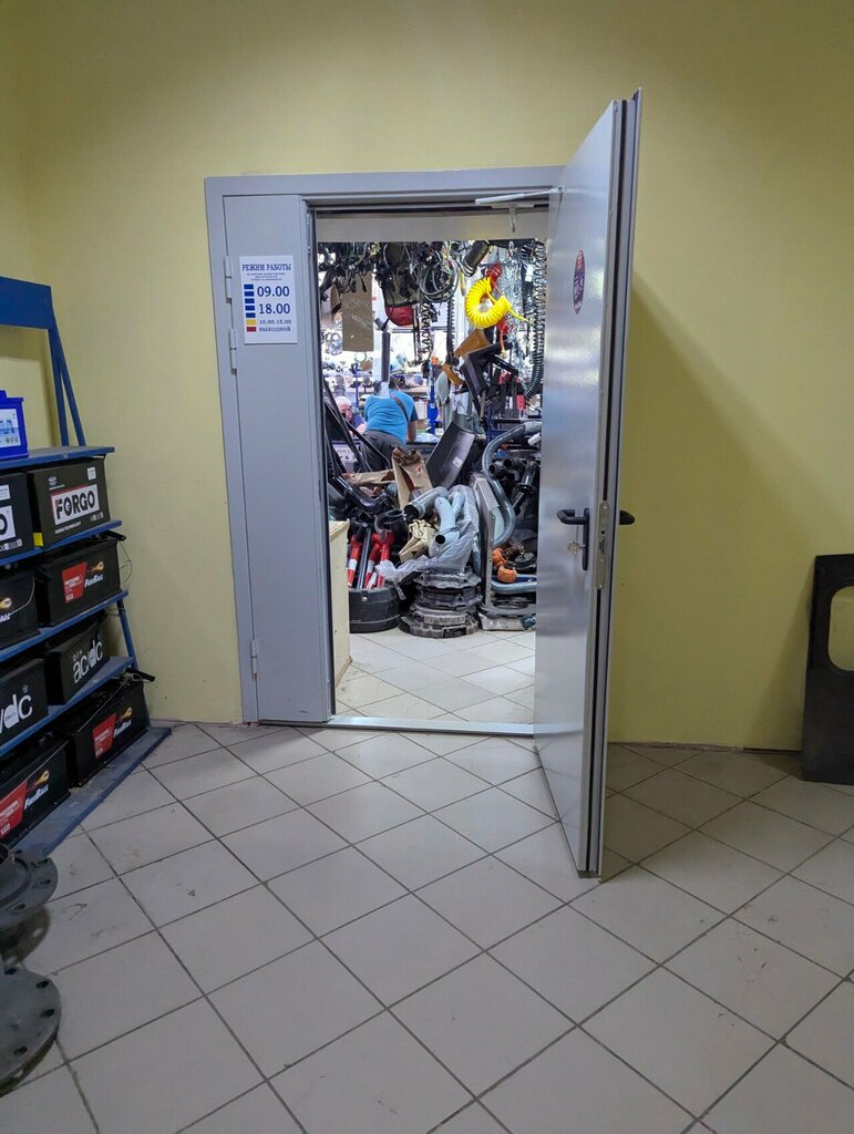 Otomobil yedek parçaları Грузовик, Ufa, foto