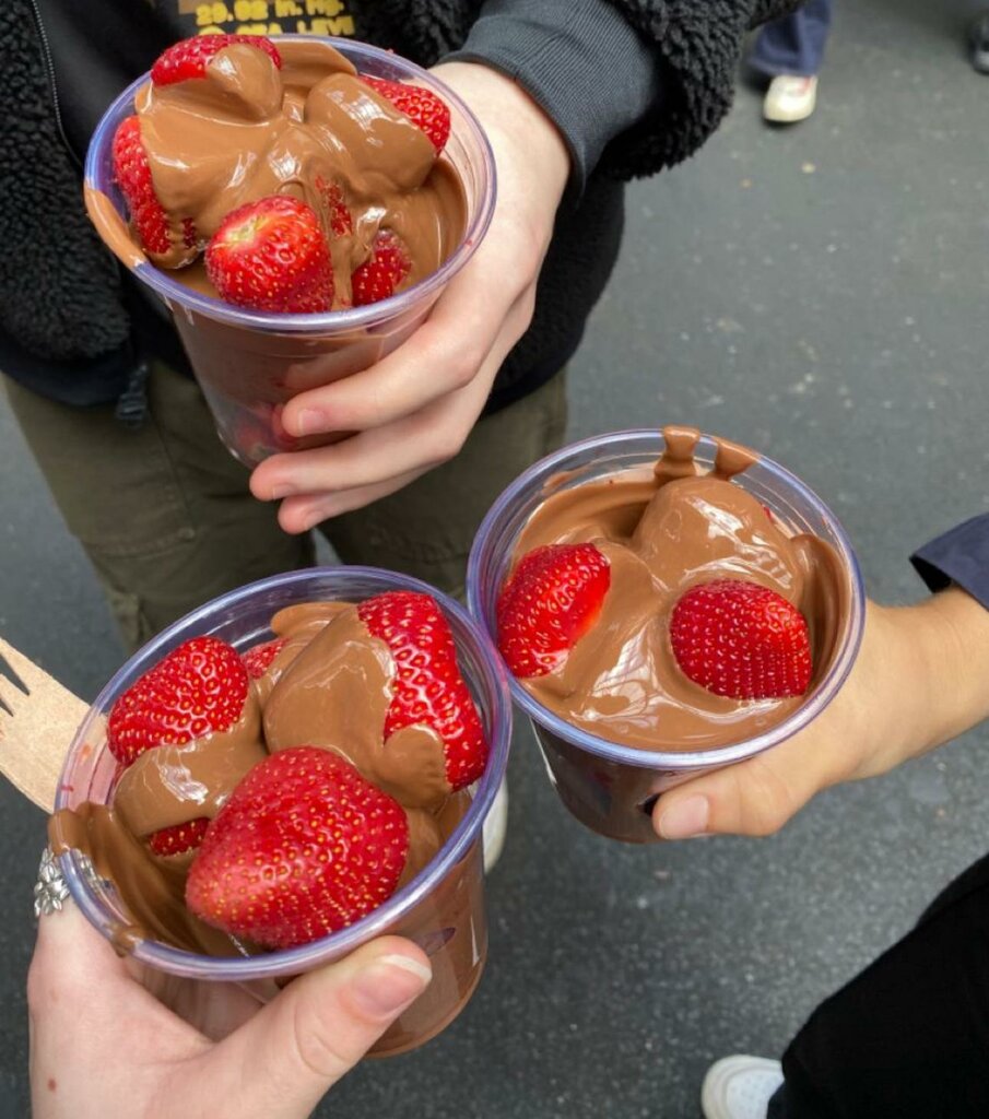 Manavlar Chocolate-covered strawberries, Domodedovo, foto