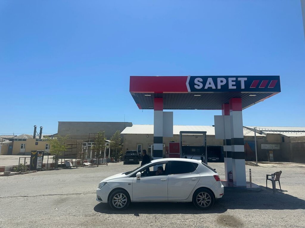 Benzin istasyonu Zığ Oil, Bakü, foto
