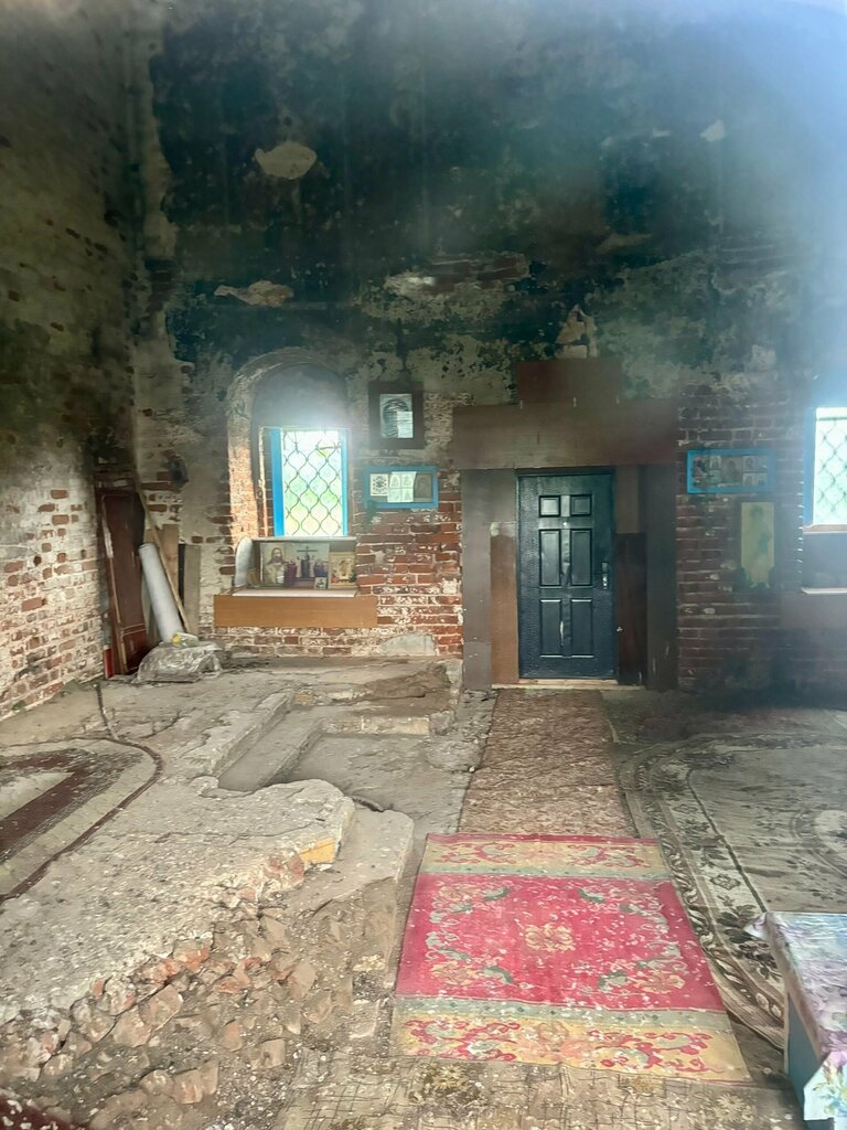 Ortodoks kiliseleri Tserkov Nikolaya Chudotvortsa V Grishovo, Kalujskaya oblastı, foto