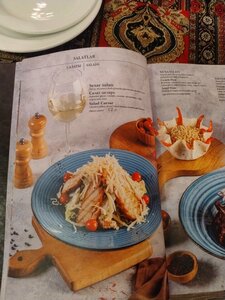 Nuxa (Mеxеmmеd Naxcivani Street No:10B), restoran  Bakü'den