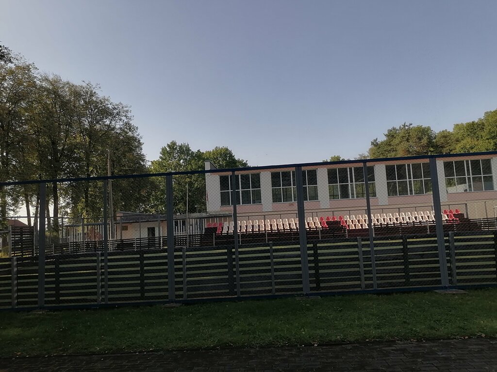 Ortaokul Srednyaya shkola № 4, Shklov, foto