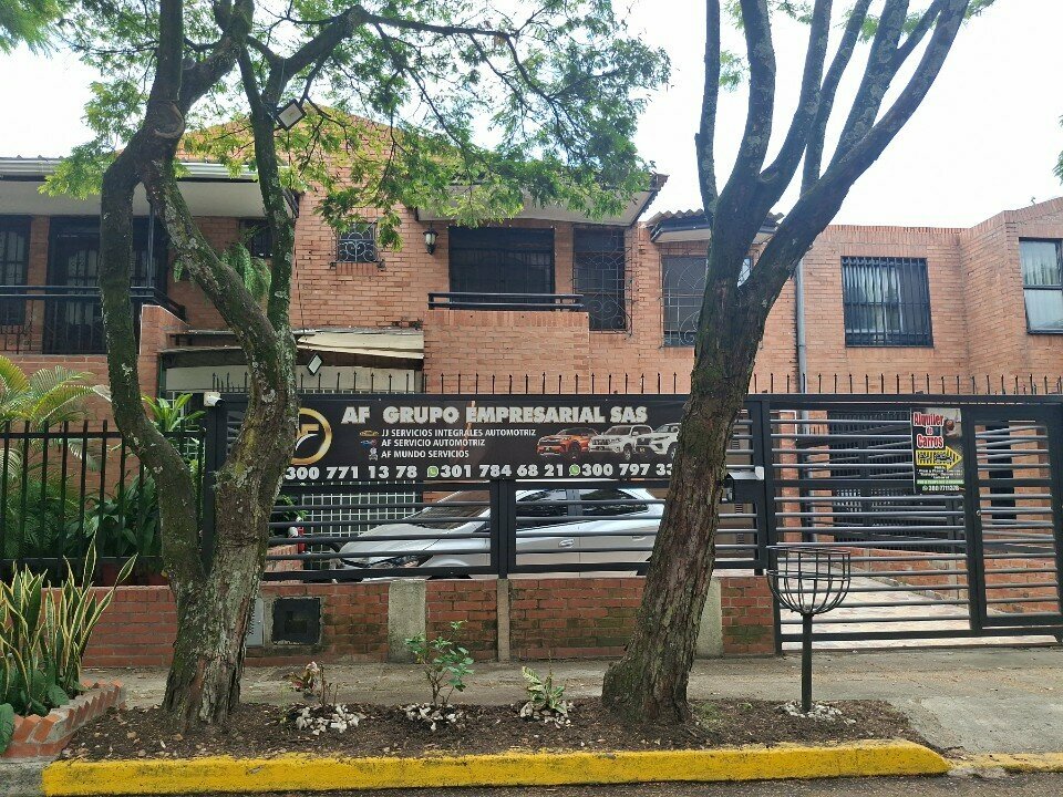 Oto döşeme Af Grupo Empresarial S. A. S, Cali, foto
