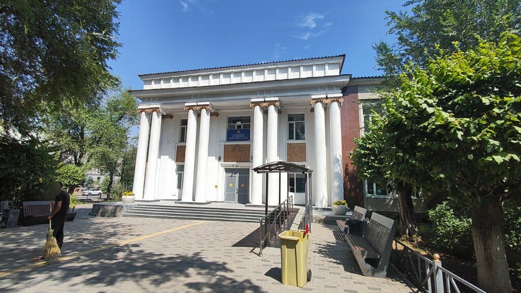 Fen lisesi, sosyal bilimler lisesi Shokan Ualikhanov Specialized gymnasium No. 12, Almatı, foto