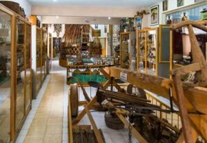 Alibey Kudar Özel Etnografya Galerisi (Tahtakuşlar Mah., No:203, Edremit, Balıkesir), müzeler ve sanat galerileri  Edremit'ten