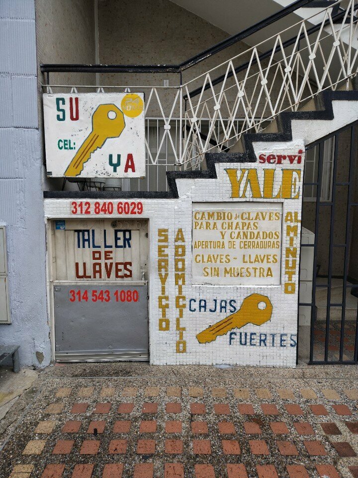 Anahtarların imalatı ve onarımı Servi yale, Medellin, foto