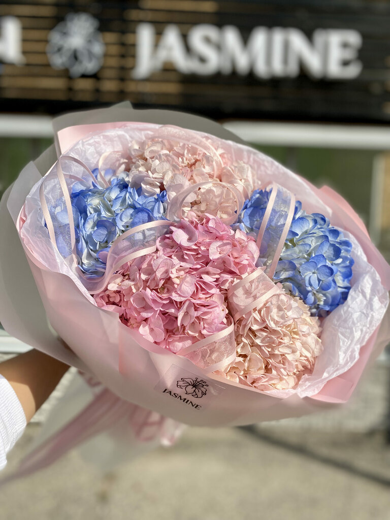 Çiçekçiler Jasmine, Cheboksary, foto