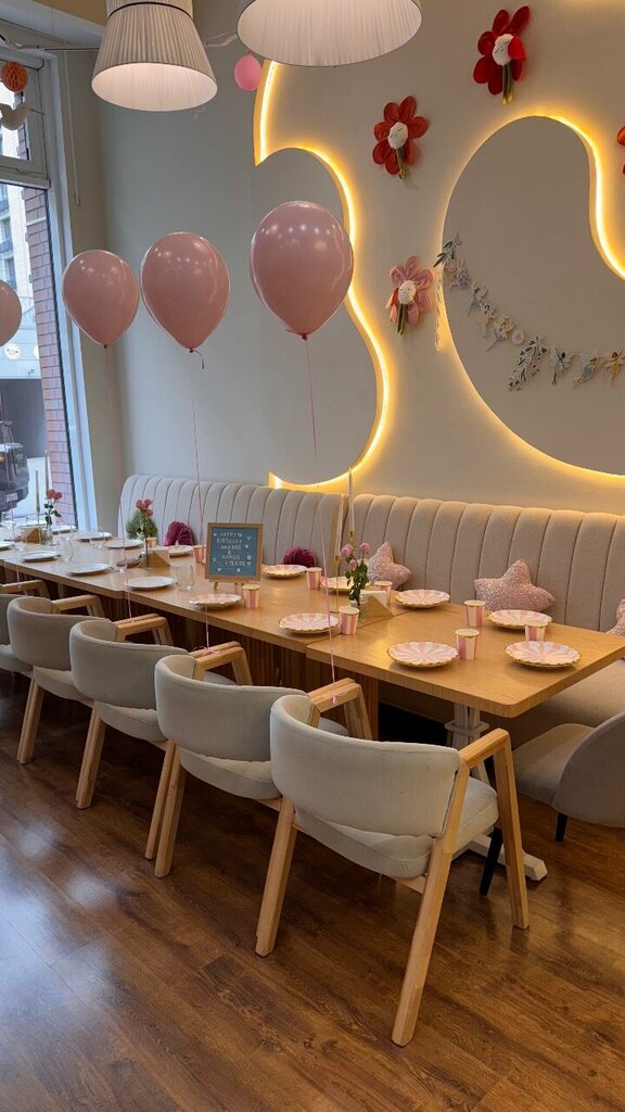 Kafe Littles, Almatı, foto