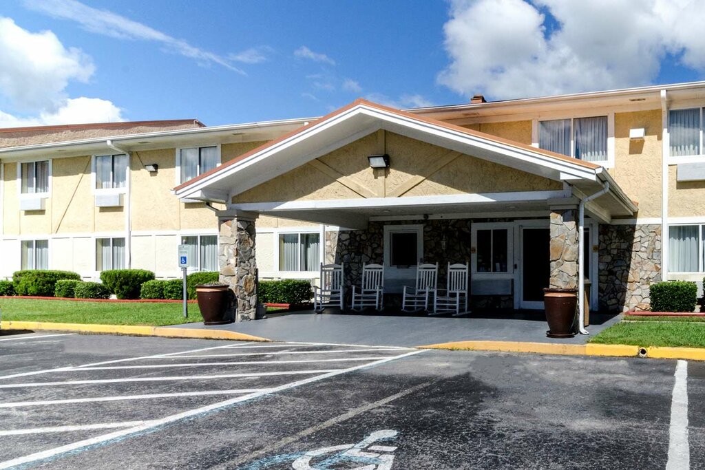Otel Rodeway Inn & Suites Jacksonville near Camp Lejeune, Kuzey Carolina Eyaleti, foto