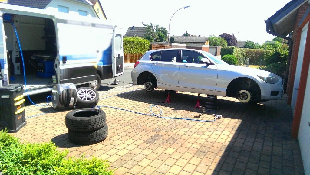 Oto lastik tamiri Mobilny Shinomontazh, Moskova, foto