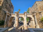 Hadrianus Kapısı (Antalya, Muratpaşa, Atatürk Cad., 36/1), turistik yerler  Antalya'dan