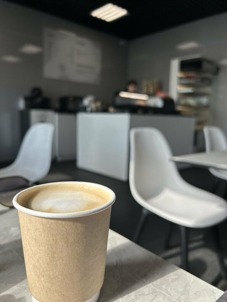 Kahve dükkanları BackHome Coffee Baltic, Saint‑Petersburg, foto