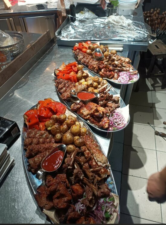 Restoran Шашлык центр, Şçerbinka, foto
