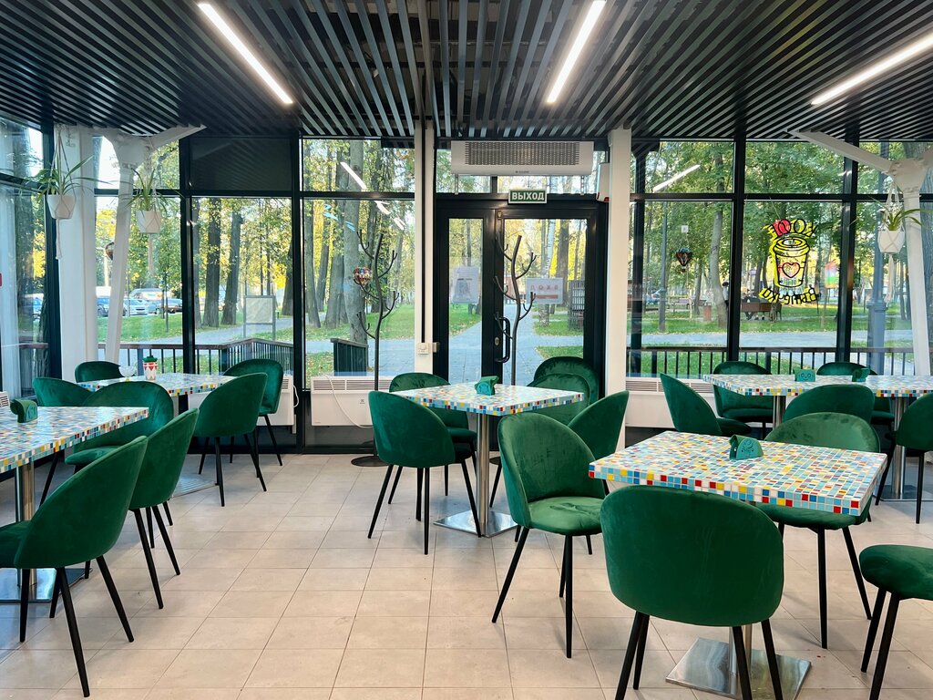 Kahve dükkanları Алекс-Кафе, Lobnia, foto