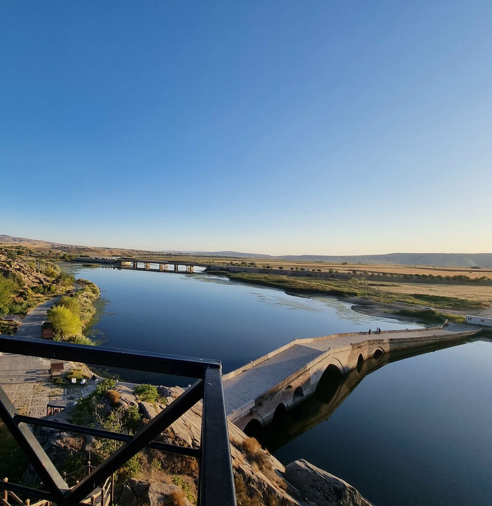 Piknik alanı Çeşnigir Kanyonu Piknik Alanı, Keskin, foto