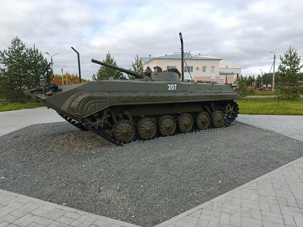 Anıt, heykel Светлая память, Vologodskaya oblastı, foto