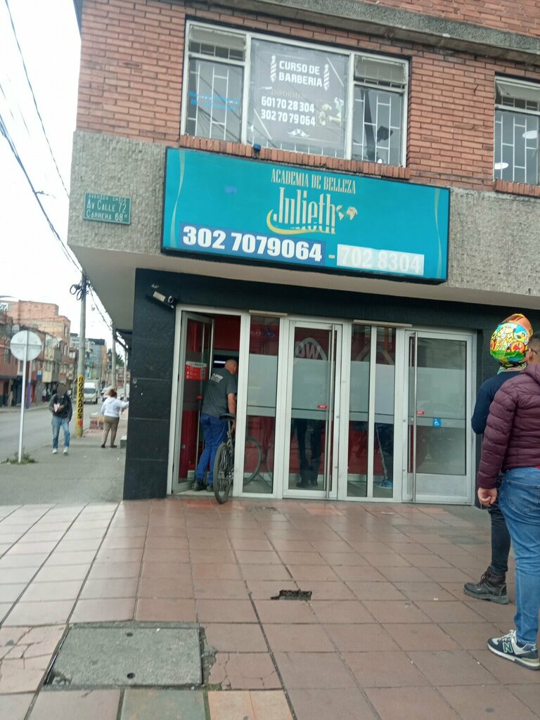 Diğer gişeler Cajeros Davivienda, Bogota, foto