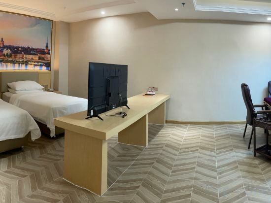 Vienna Hotel, hotel, Yingbin North Road (Opposite the Ethnic Culture ...