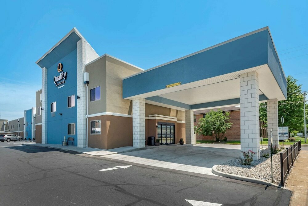 Otel Quality Inn & Suites Evansville Downtown, İndiana Eyaleti, foto