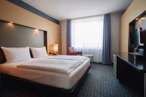 Ramada by Wyndham Essen (North Rhine-Westphalia, Essen), otel  Essen'den
