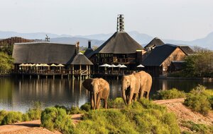 Buffelsdrift Game Lodge (Cango Caves Road,Buffelsdrift Game Reserve,Oudtshoorn 6620,Garden Route,), otel  Dünya'dan