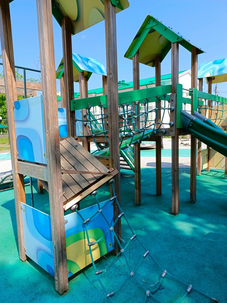 Oyun alanı Playground, Podorogie, foto