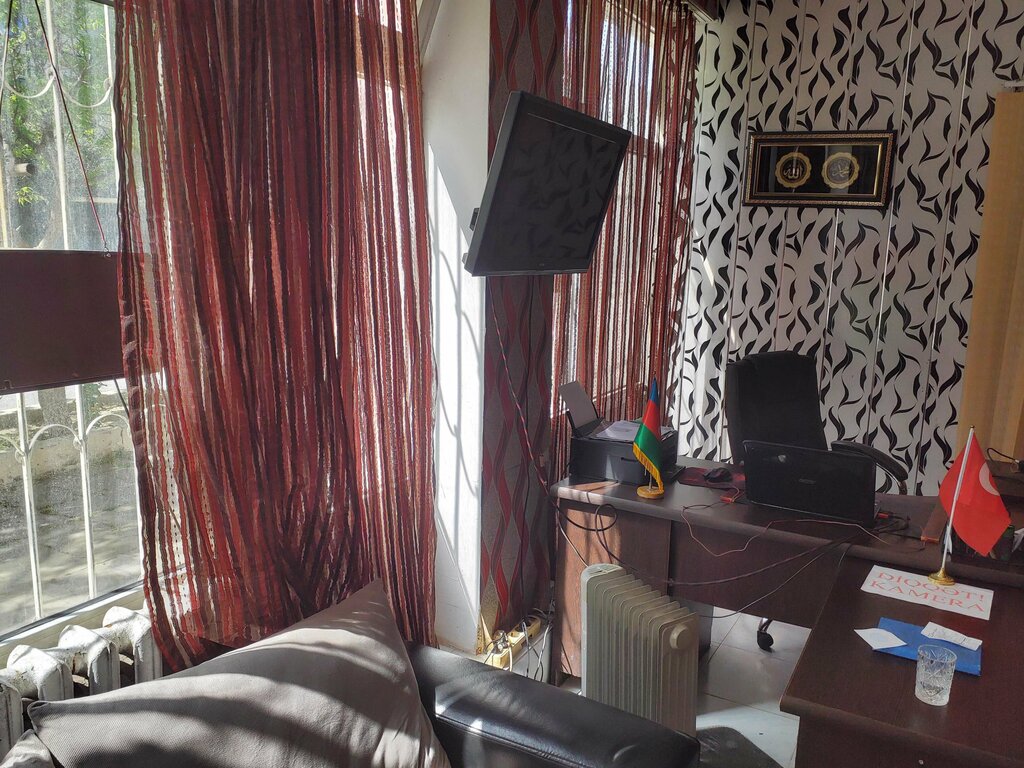Emlak ofisi Ofis, Bakü, foto