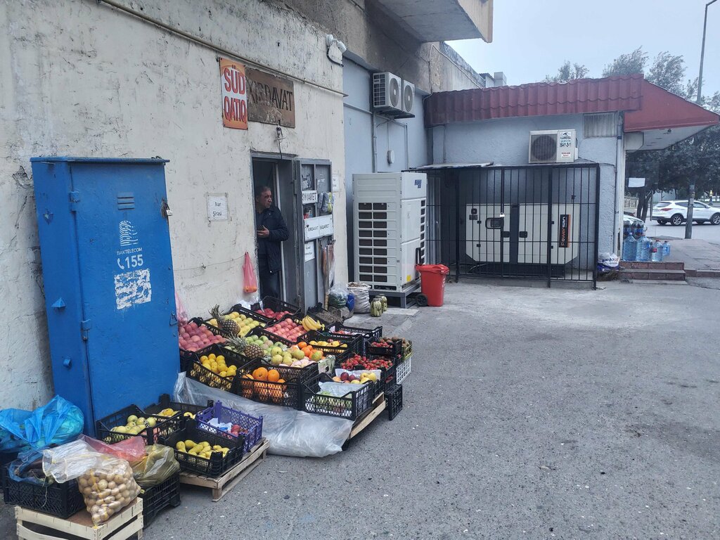 Yapı mağazası 1001 Xırdavat, Bakü, foto