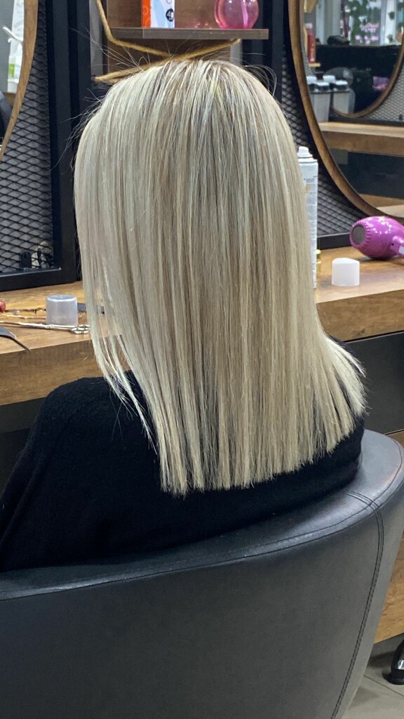 Kuaförler Kirik Makas hair studio sidan, Kuşadası, foto