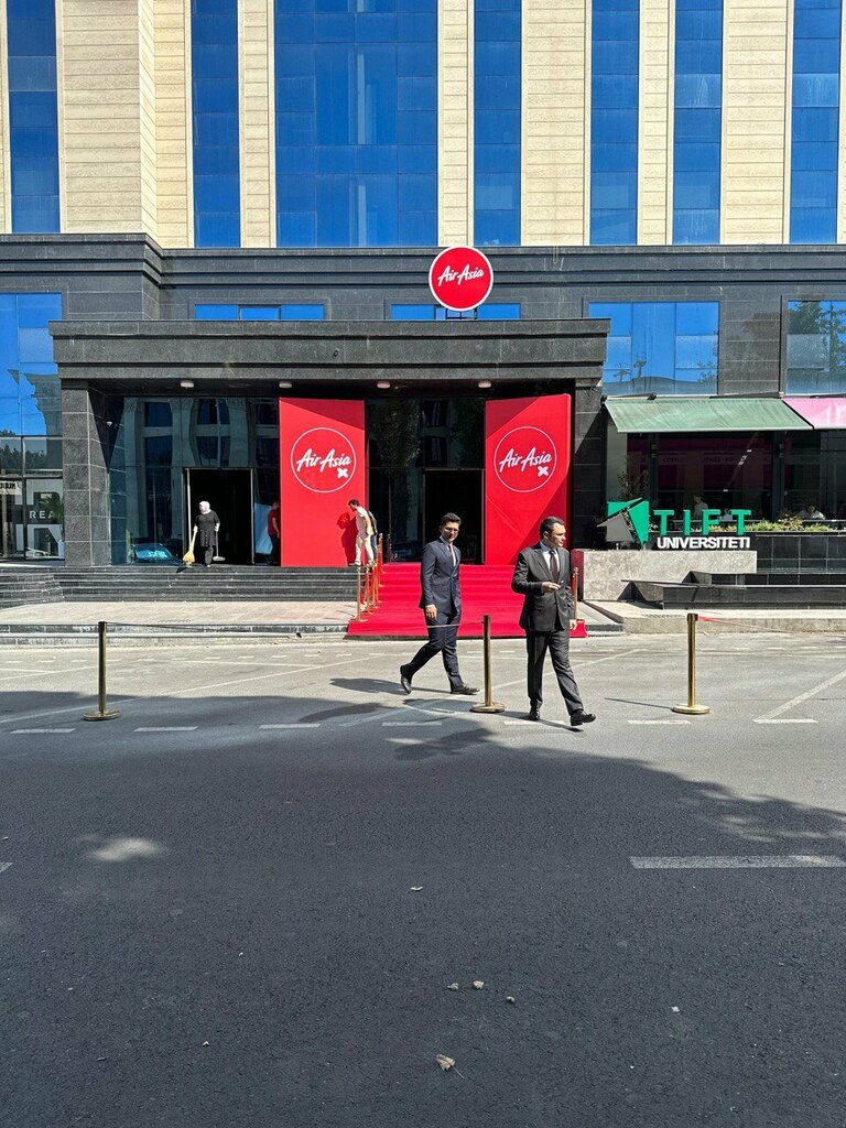 Uçak biletleri Air Asia Sales Office, Taşkent, foto