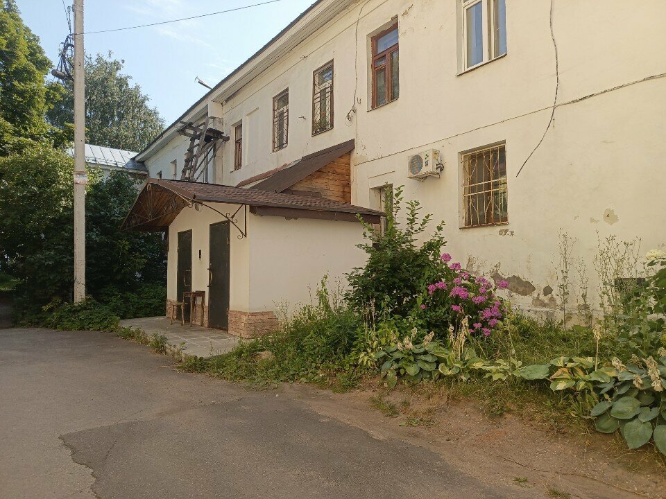 Avukatlar Линия защиты, Yaroslavl, foto