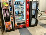 Торговый автомат напитков и снеков (Torfyanaya Road No:7Б), vendomat  Saint‑Petersburg'dan