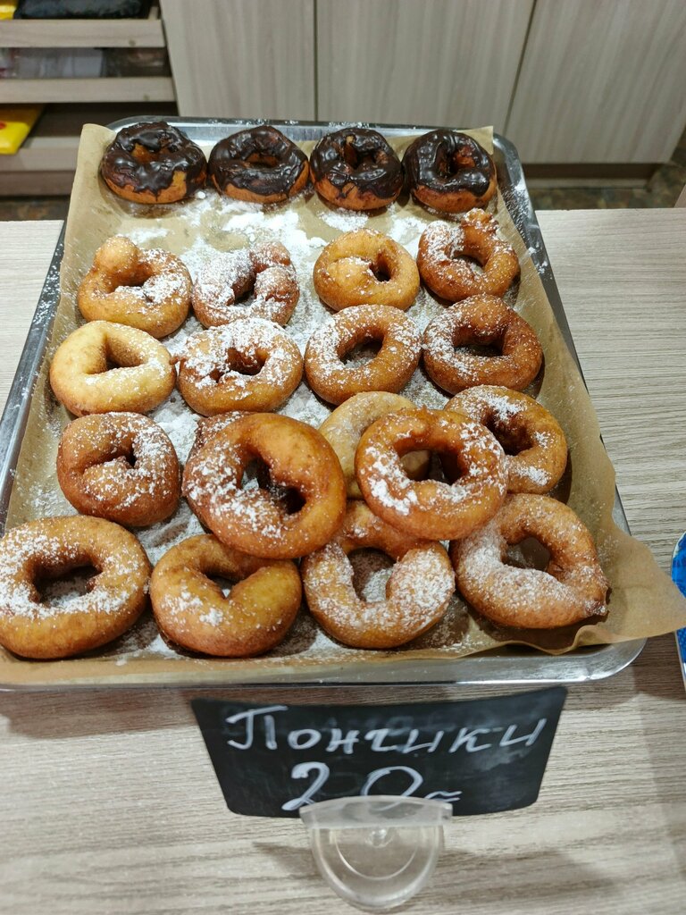 Ekmek fırını Пышка, Naberejniye Çelny (Yar Çallı), foto