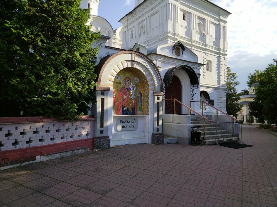 Şapel, haç anıtı Часовня иконы Божией Матери Игумения горы Афонской, Moskova, foto