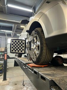 Razval Service (Kirova Street No:128/1к1), otomobil servisi  Ufa'dan