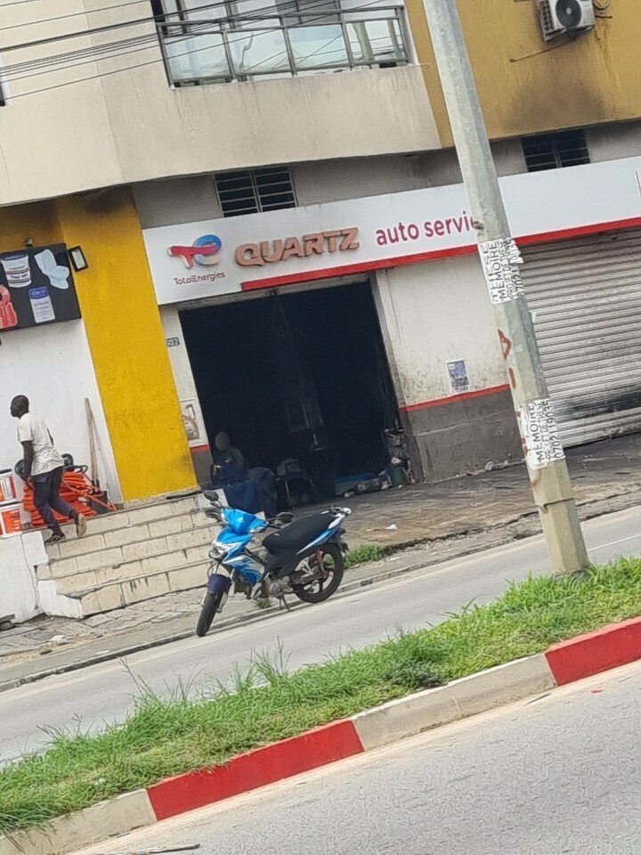 Otomobil servisi Quartz, Abican, foto