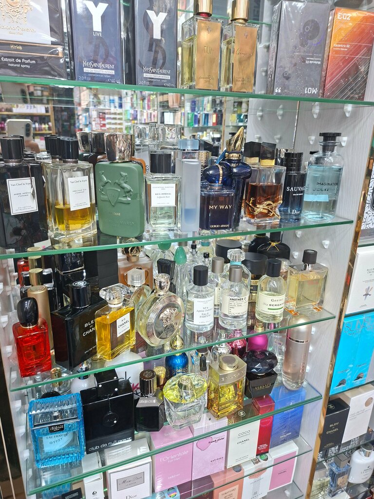 Kozmetik ve parfümeri mağazaları Anbar Parfume, Fergana, foto