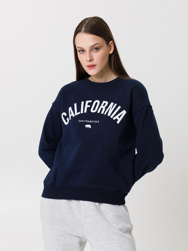 Giyim mağazası Outletium, Moskova, foto