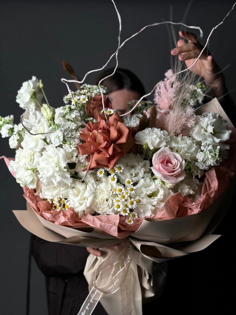 Çiçekçiler Tulip flowers, Krasnodar, foto