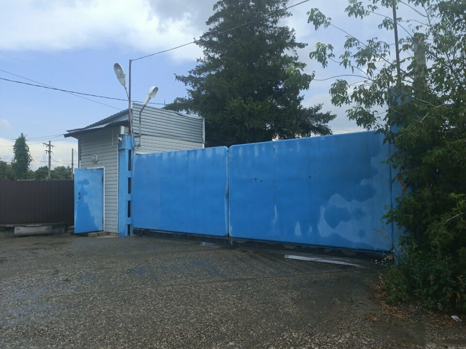Ayrı çöp toplama noktası Пункт приема стекла, Ulyanovsk, foto