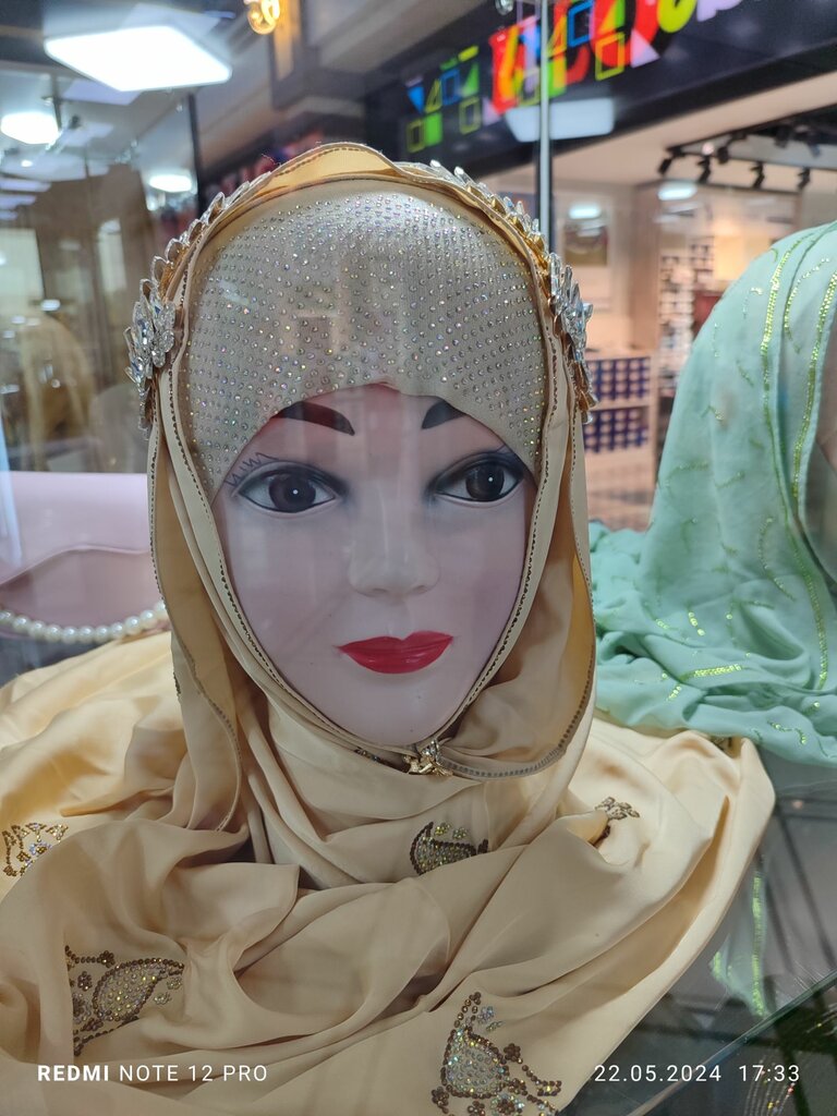 Giyim mağazası Cleopatra, Semerkant, foto